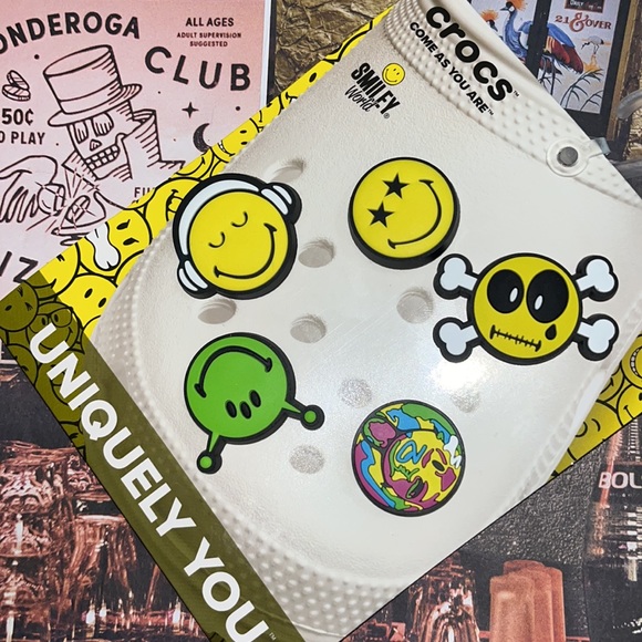 CROCS | Accessories | Crocs X Smiley World | Poshmark